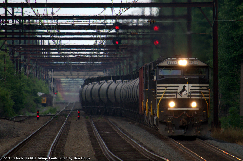 NS SD60E 6924 leads K040-18
